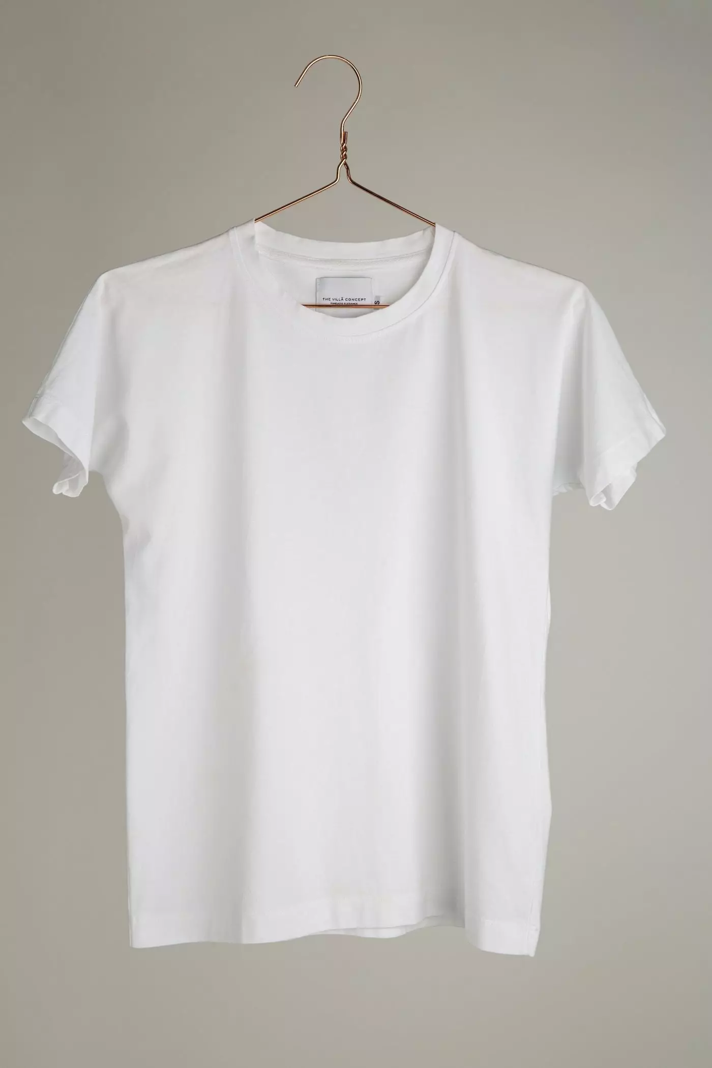 White t-shirt ti awọn duro The Villa Concept