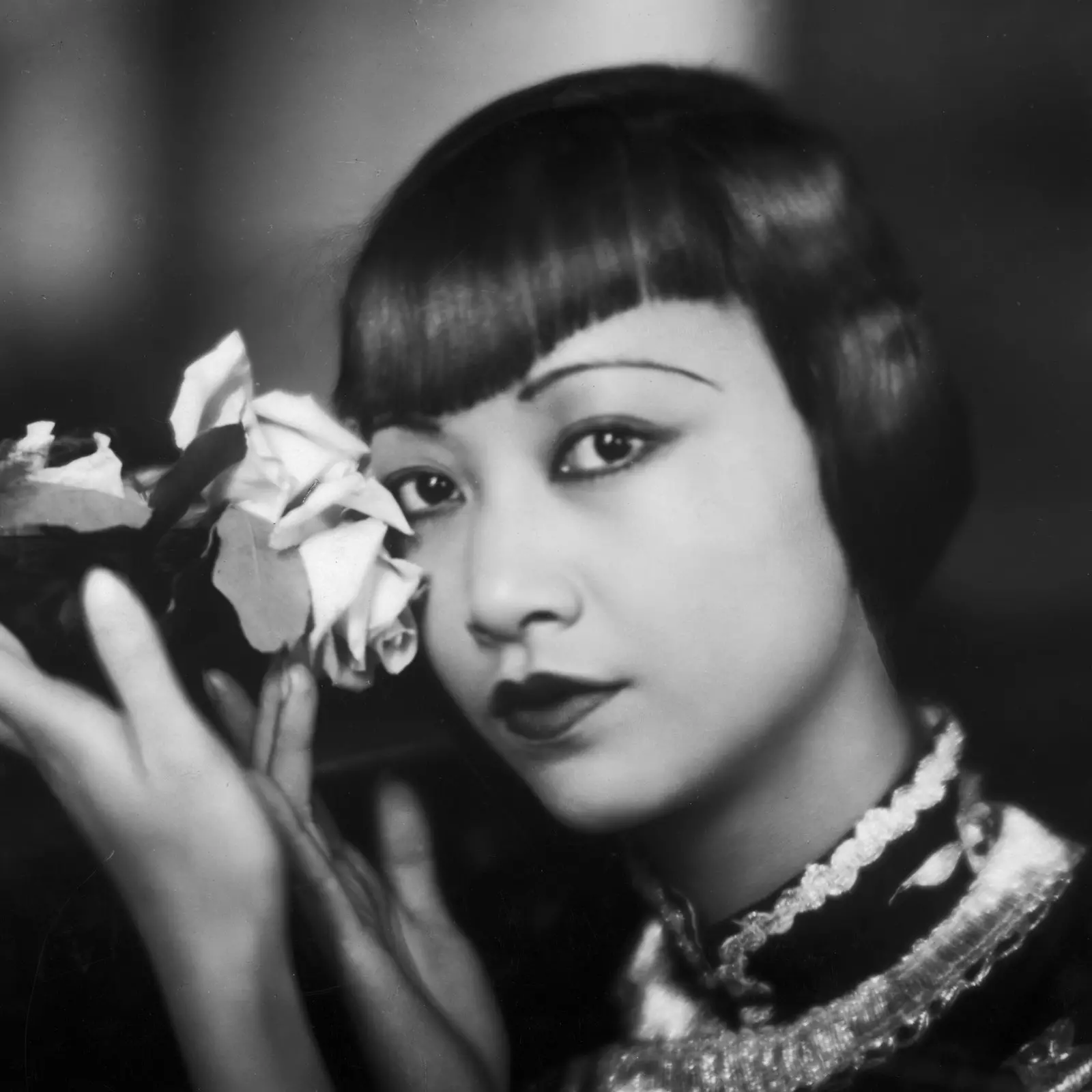 Anna May Wong en una foto promocional el 1935.