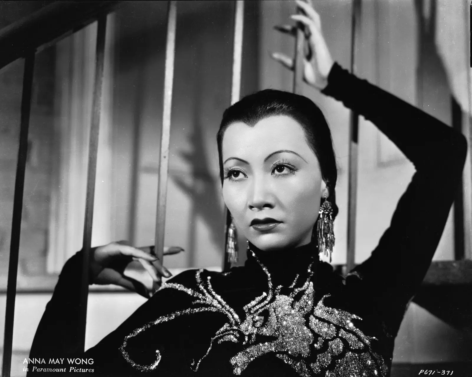 Anna May Wong munhevedzano kubva 'Limehouse Blues'.