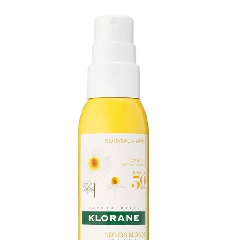 Klorane Chamomile and Honey Lightening Spray สำหรับผมสีอ่อนที่ต้องการสัมผัสสีบลอนด์ธรรมชาติ