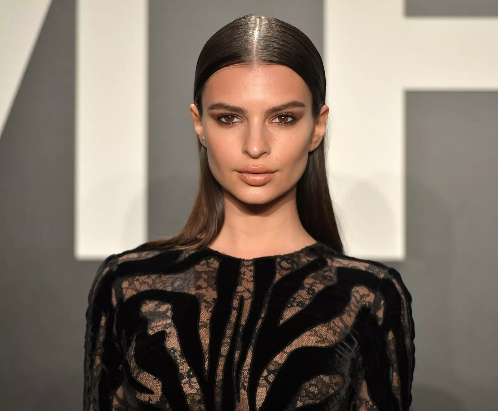 Emily Ratajkowski responds to accusations that she is a horrible neighbor
