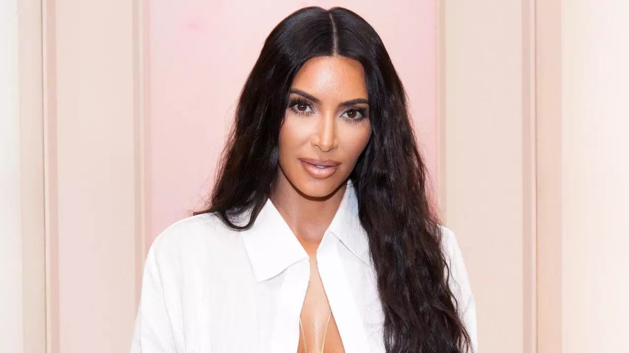 Kim Kardashian udvider sit imperium med en ny linje af brudeundertøj