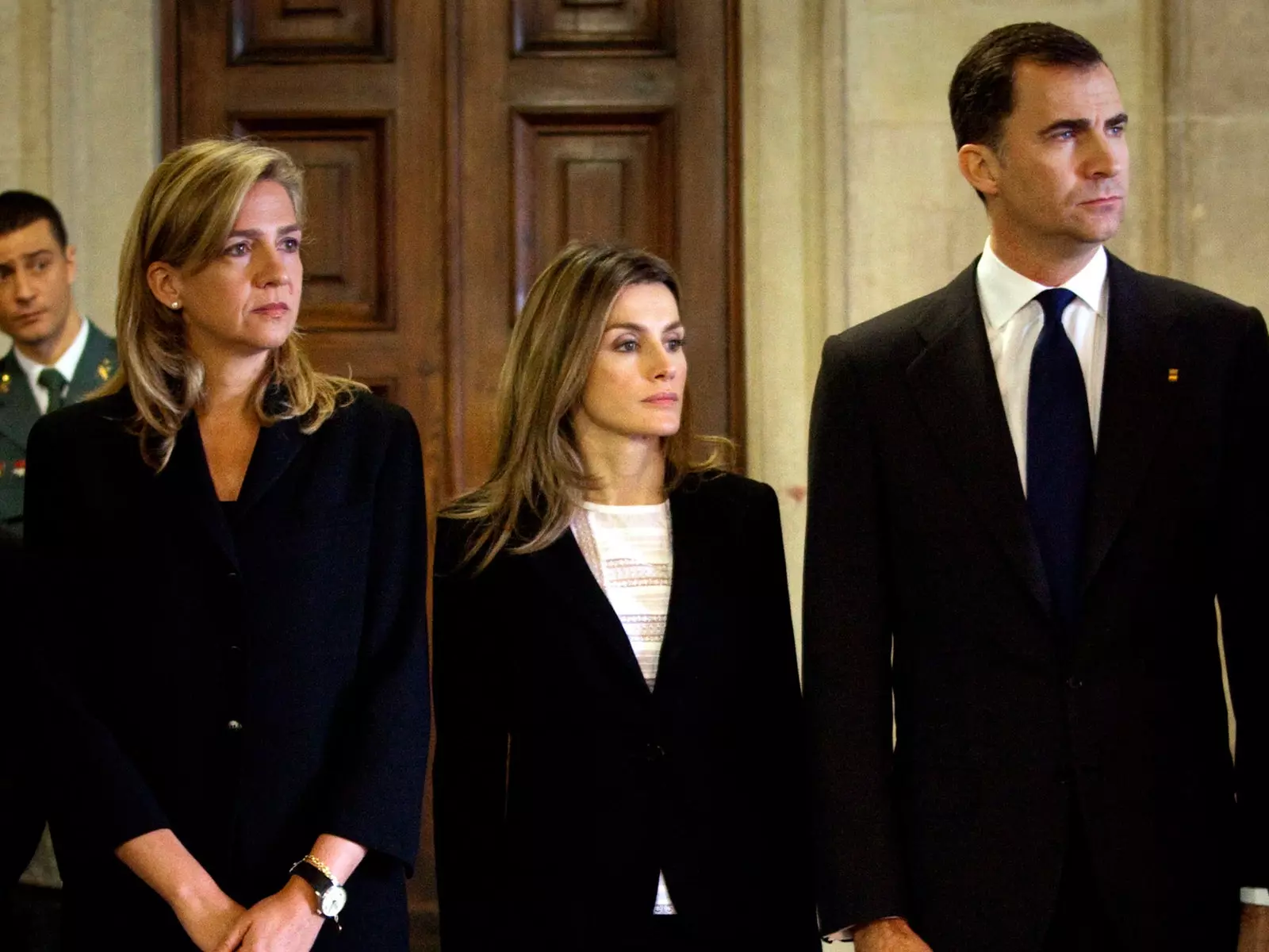 La infanta Cristina i el rei Felip separats per Letizia Ortiz el 2010.