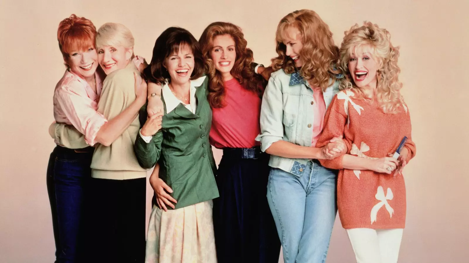 Shirley MacLaine Olympia Dukakis Sally Field Julia Roberts Daryl Xanna va Dolly Parton yoki o'sha Magnolias nima ...