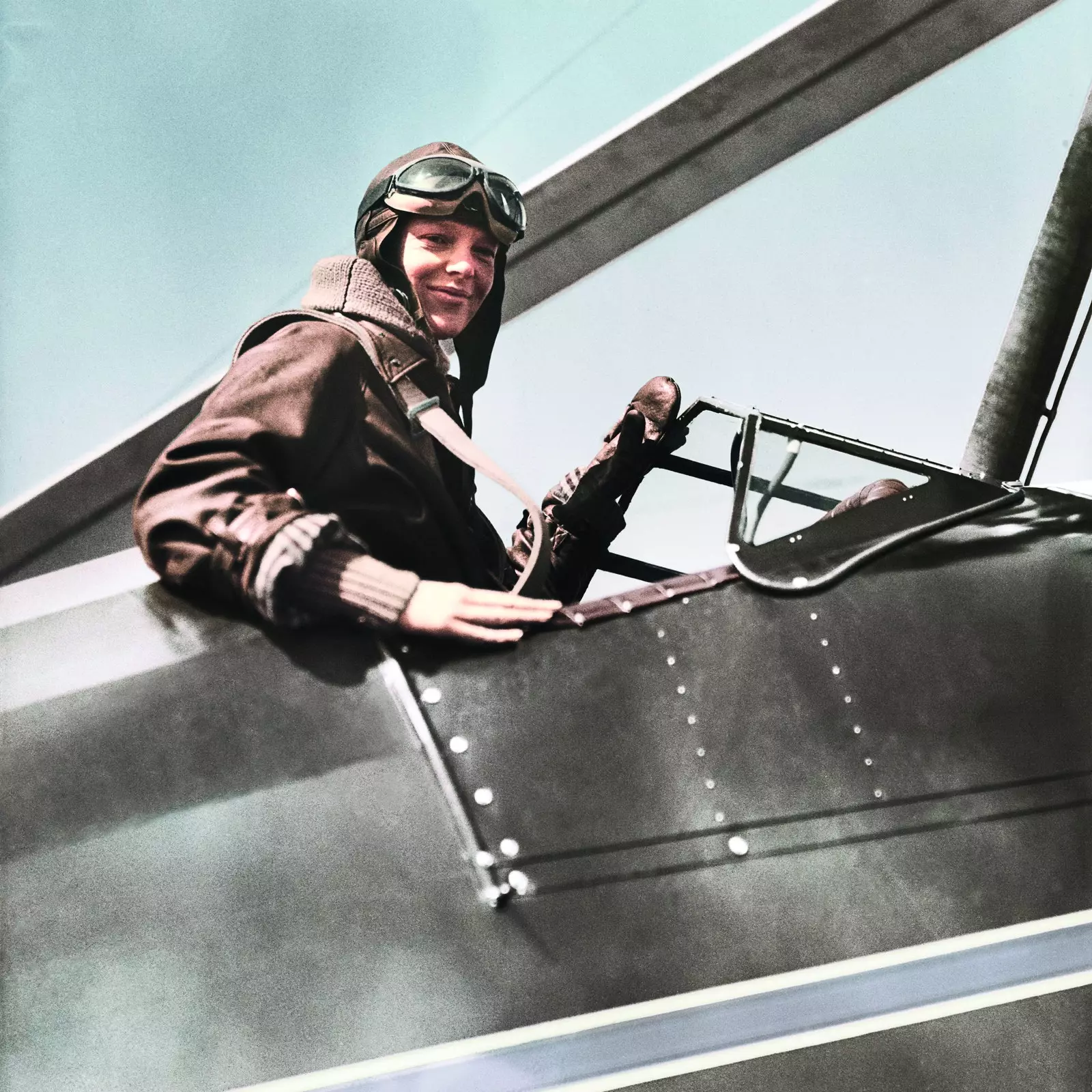 Amelia Earhart မှ Amelia Earhart မှ De Longines အား တွန်းအားပေးသည့် သူရဲကောင်းများသည် အတ္တလန်တိတ်တစ်ကိုယ်တော်ကို ဖြတ်ကျော်ကာ Howard သို့...