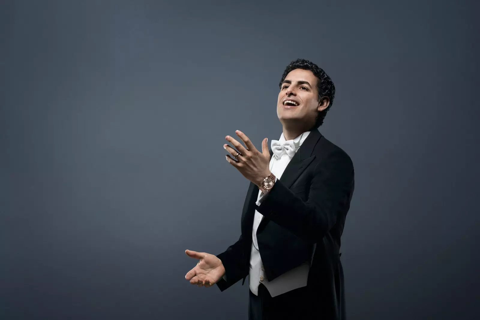 The Peruvian tenor Juan Diego Flórez terus-terusan dina gedung opera paling dipikawanoh di dunya sarta Rolex Testimonial saprak ...