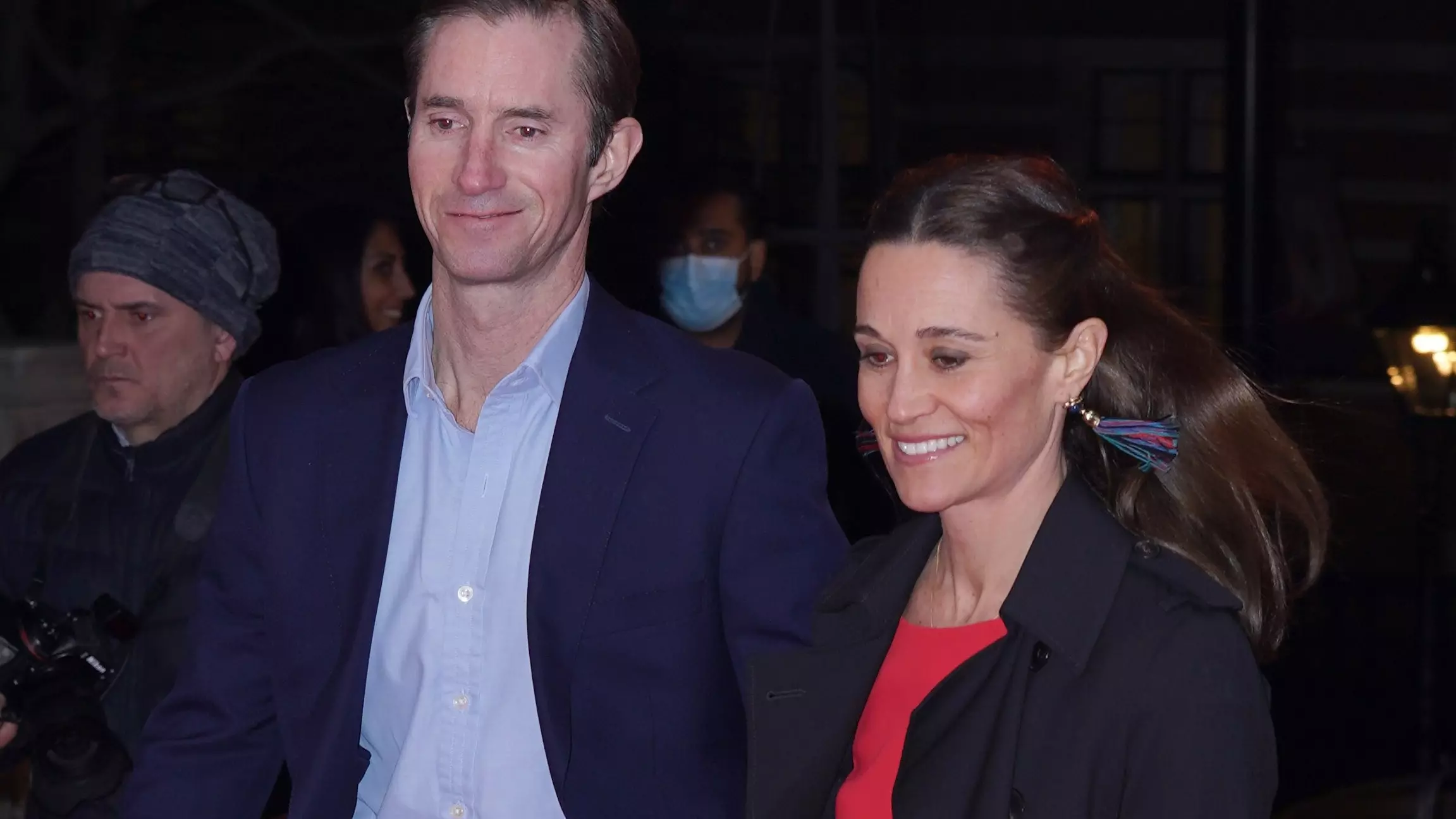 Pippa Middleton ja James Matthews Luzia the Cirque Du Soleil -shown ensi-illassa.