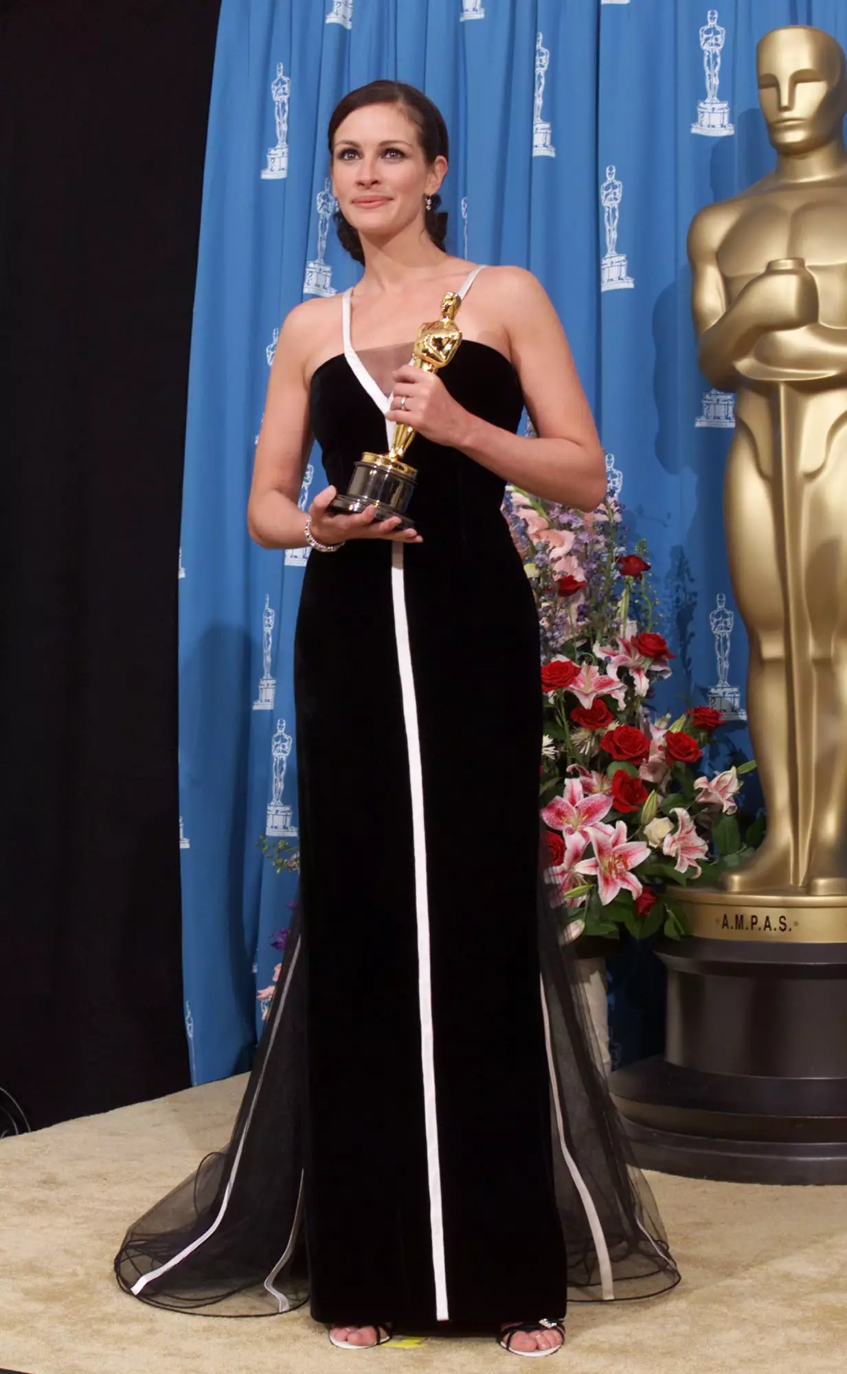 Julia Roberts har Oscar en har Valentino.