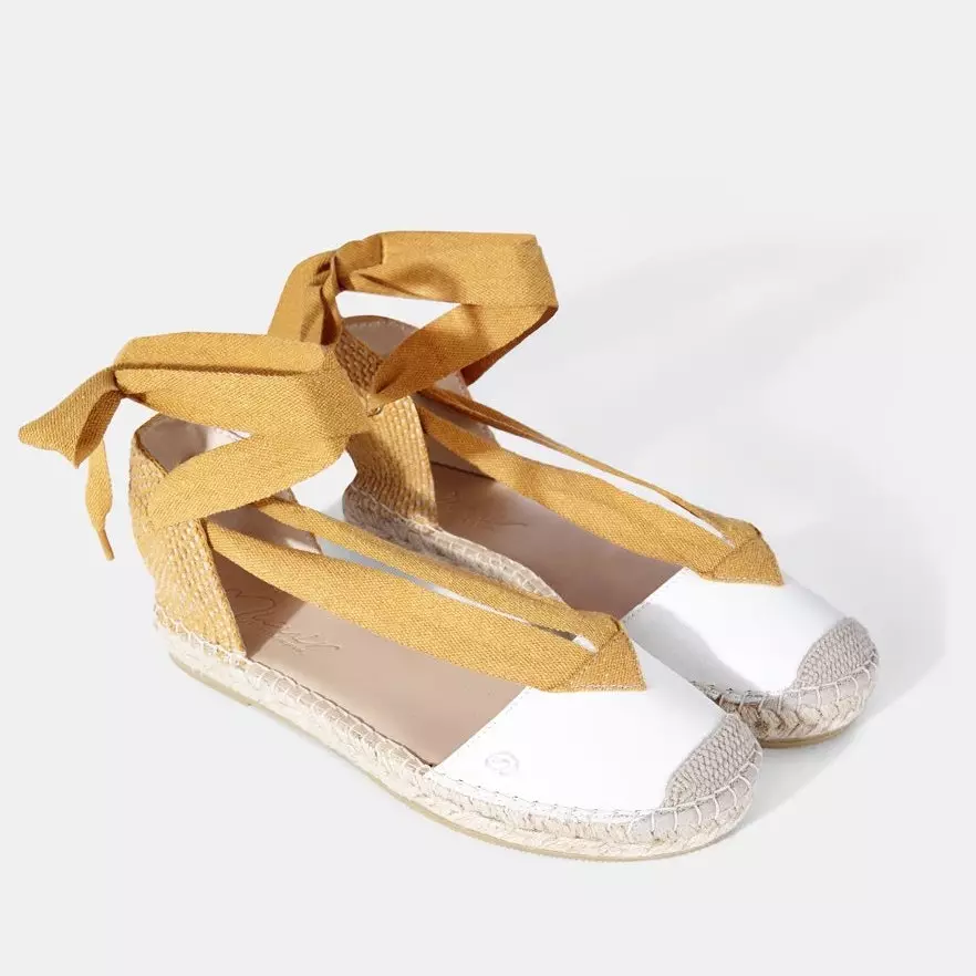 चमड़ा और कैनवास espadrilles €109।