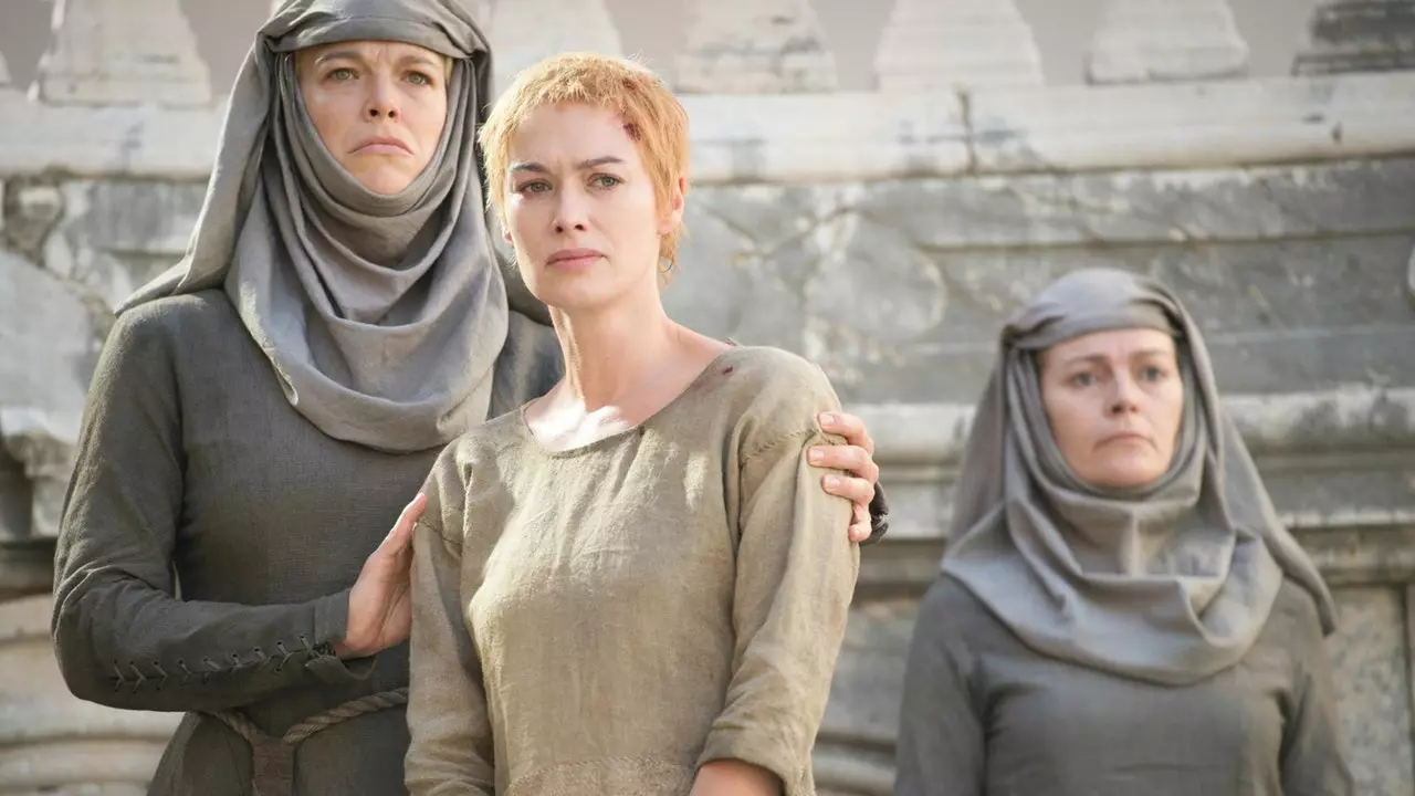 Pat Lena Headey barošana ar krūti nevarēja beigt būt Cersei
