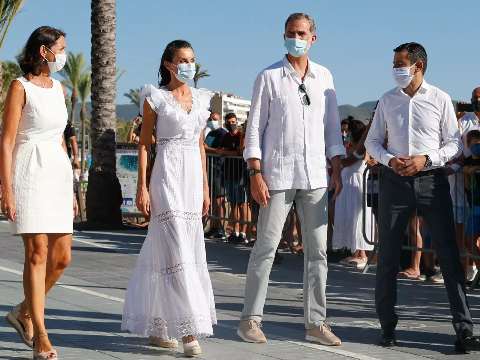 Der König mit Yuccs-Schuhen bei seinem Besuch auf Ibiza.