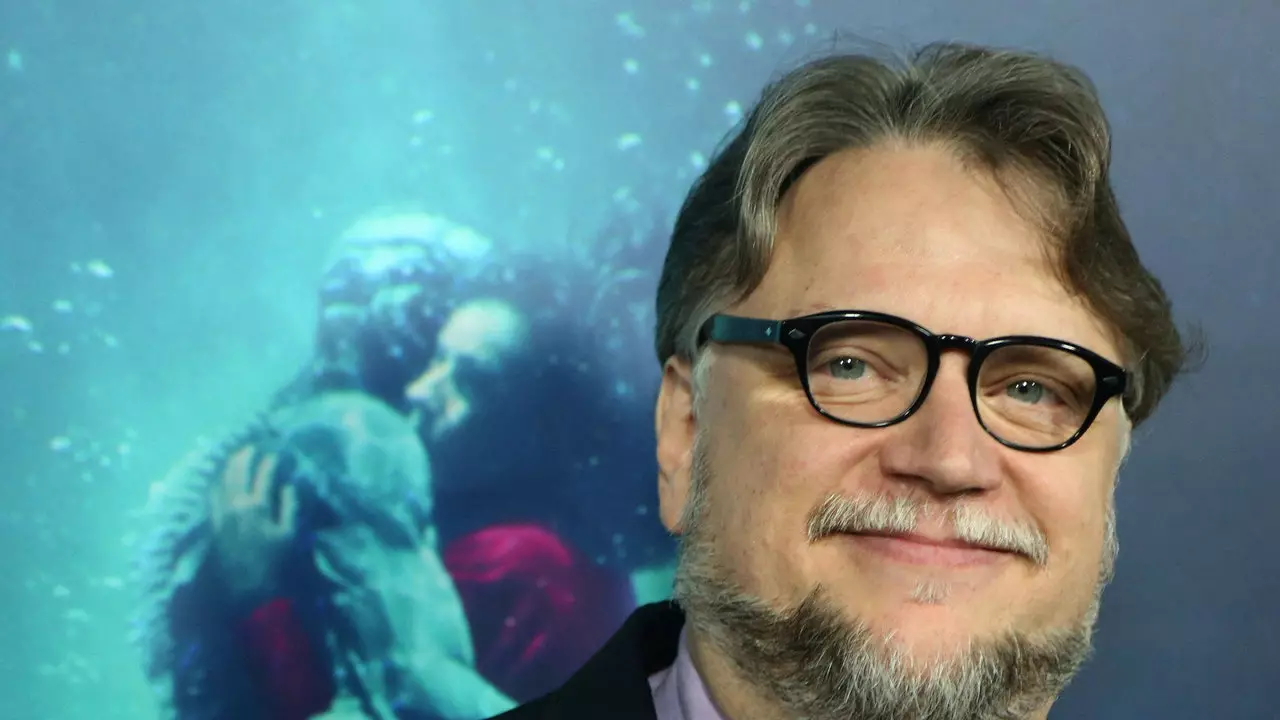 هل يعاني Guillermo del Toro من تراتوفيليا؟