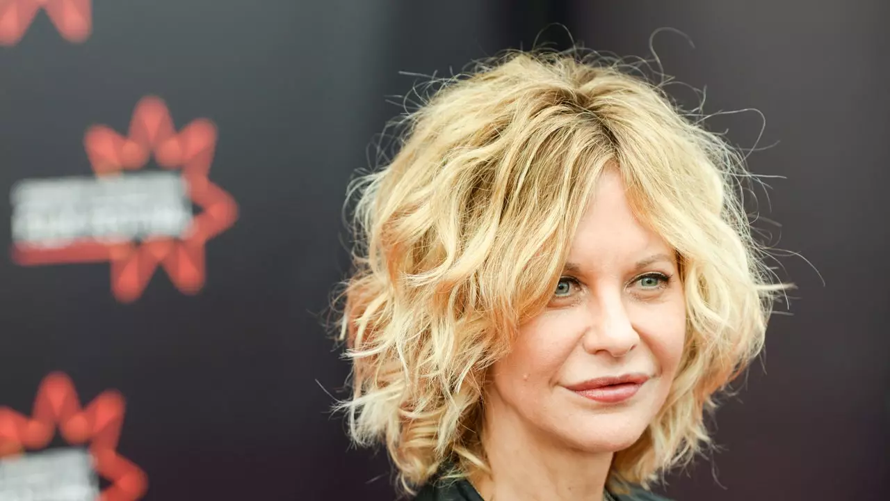 Meg Ryan piav qhia qhov tseeb tias nws tsis ua 'America tus hlub'