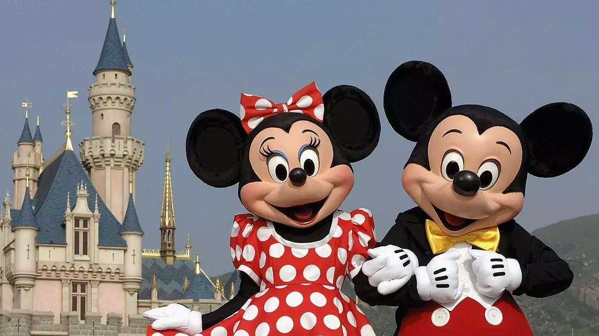 Kining 25 ka Butang Gidili Sa Disneyland