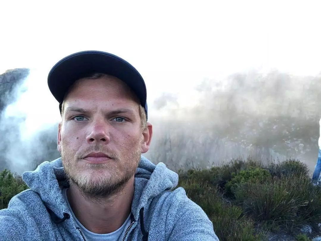 Aye orin ti bajẹ nipasẹ iku Avicii