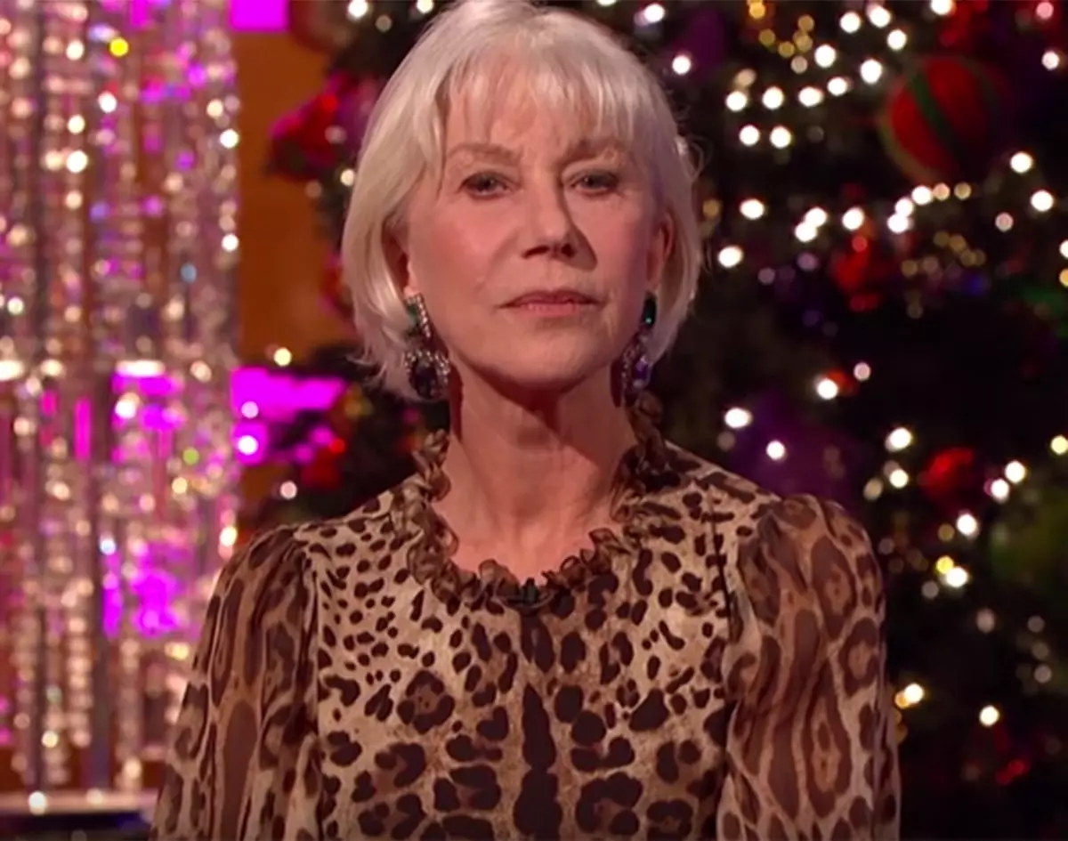 Helen Mirren ກ່າວ ຄຳ ປາໄສຂອງນາງ.