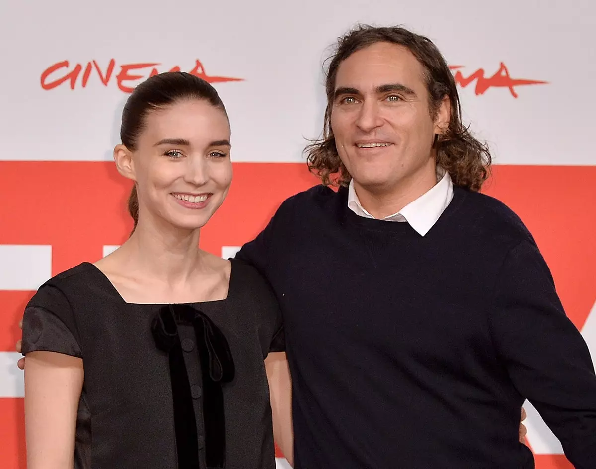 Joaquin Phoenix en Rooney Mara op het festival van Rome in 2013.