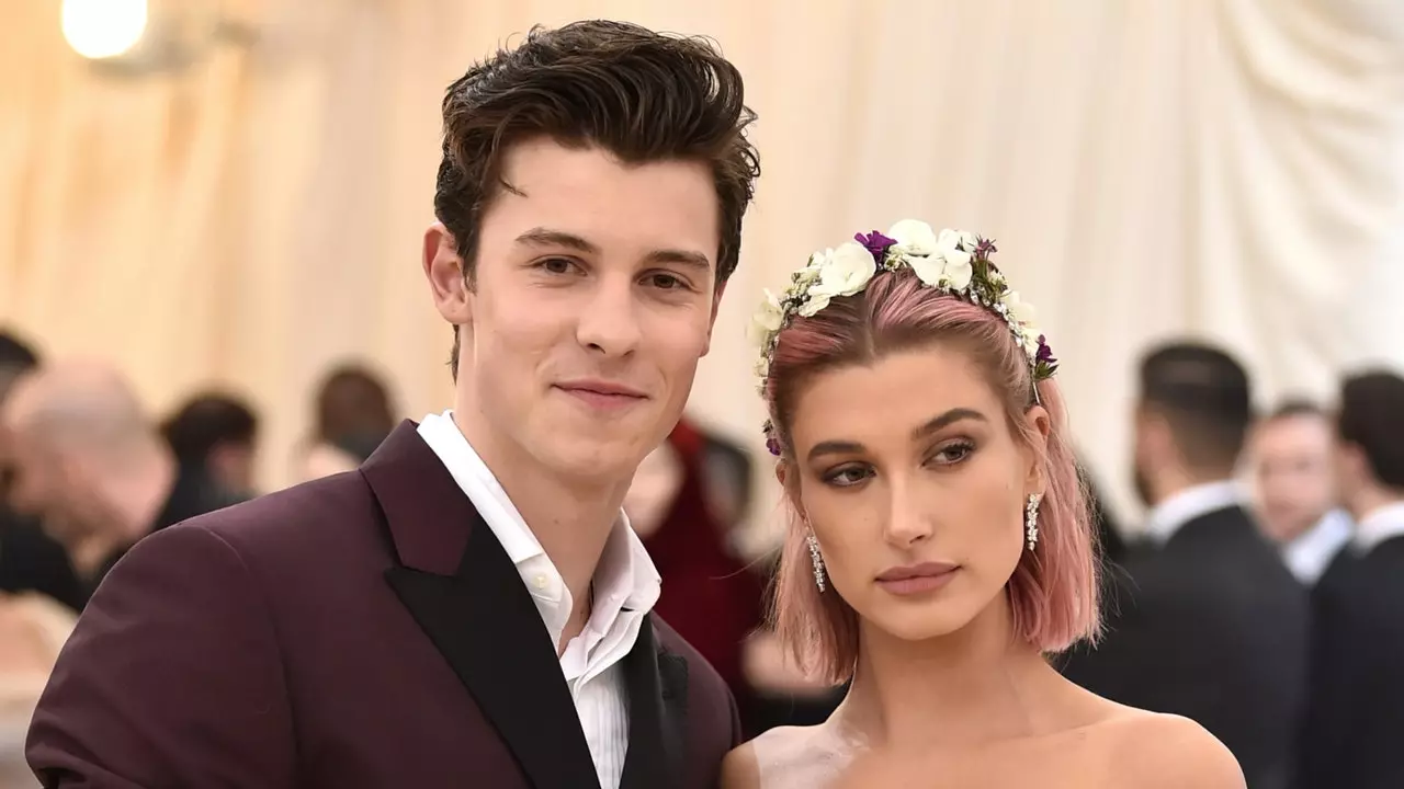 Shawn Mendesek azpimarratu du Hailey Baldwin-ekin duen harremana adiskidetasun ona dela