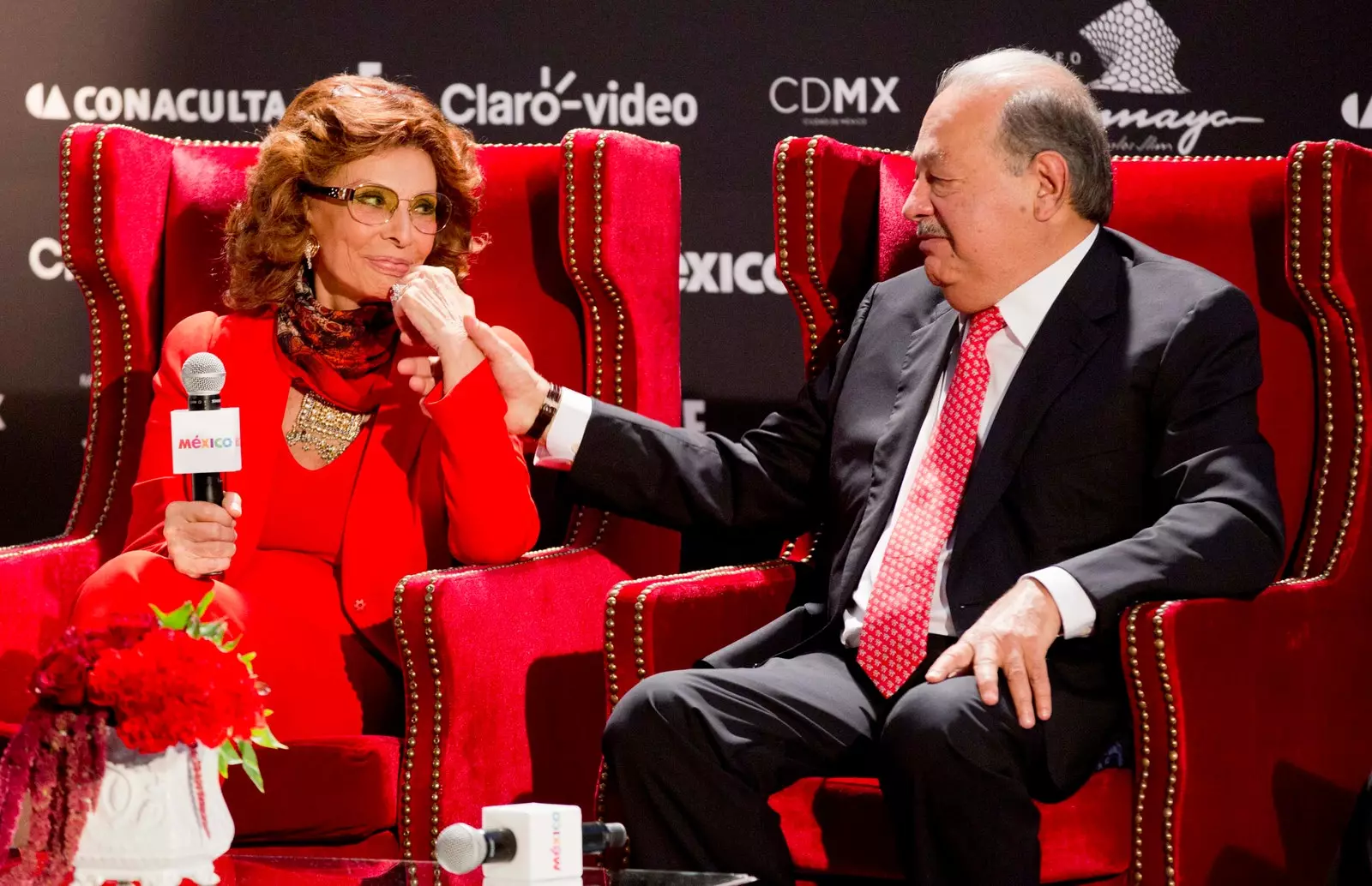 Carlos Slim me Sofia Loren.