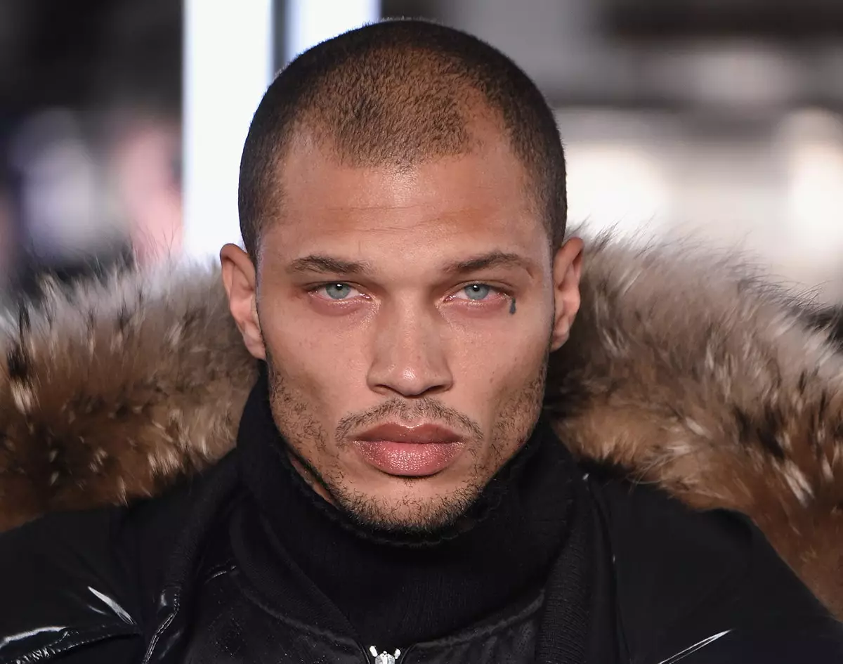 Jeremy Meeks by syn debút yn New York.