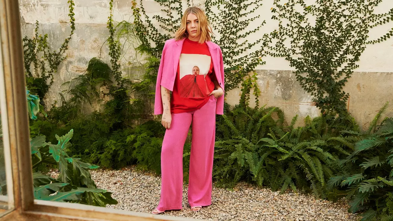 פיצוץ של צבע ואופנה: זוהי קולקציית הקפסולה החדשה של Gigi Vives לשמאלנים
