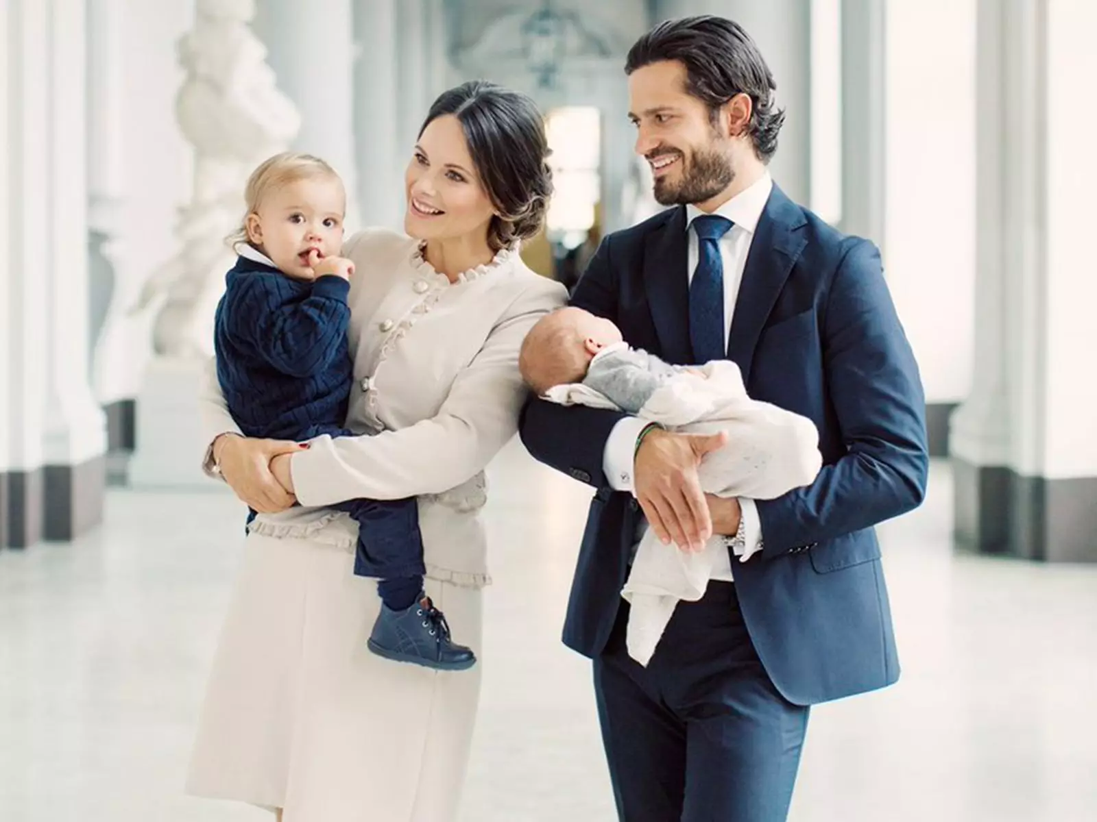 Ruotsin Carlos Felipe poseerasi virallisesti prinssi Gabrielin kanssa.
