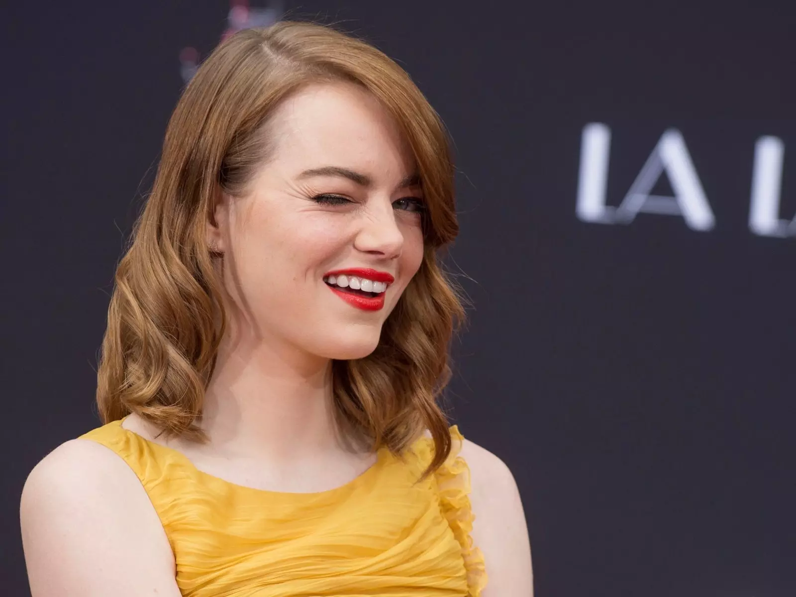 Tanggapan cemerlang Emma Stone kana email massal anu bermasalah