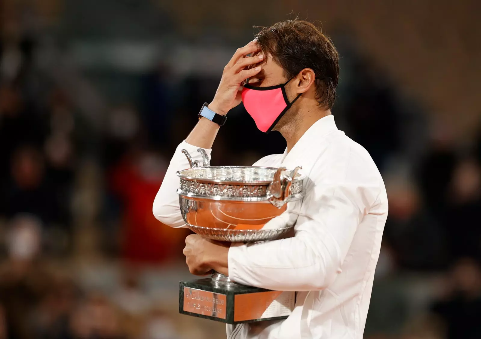 Guushii weynaa ee Nadal ee Roland Garros dhunkashada Mery Perelló iyo Alberto de Monaco oo ka mid ah dadweynaha