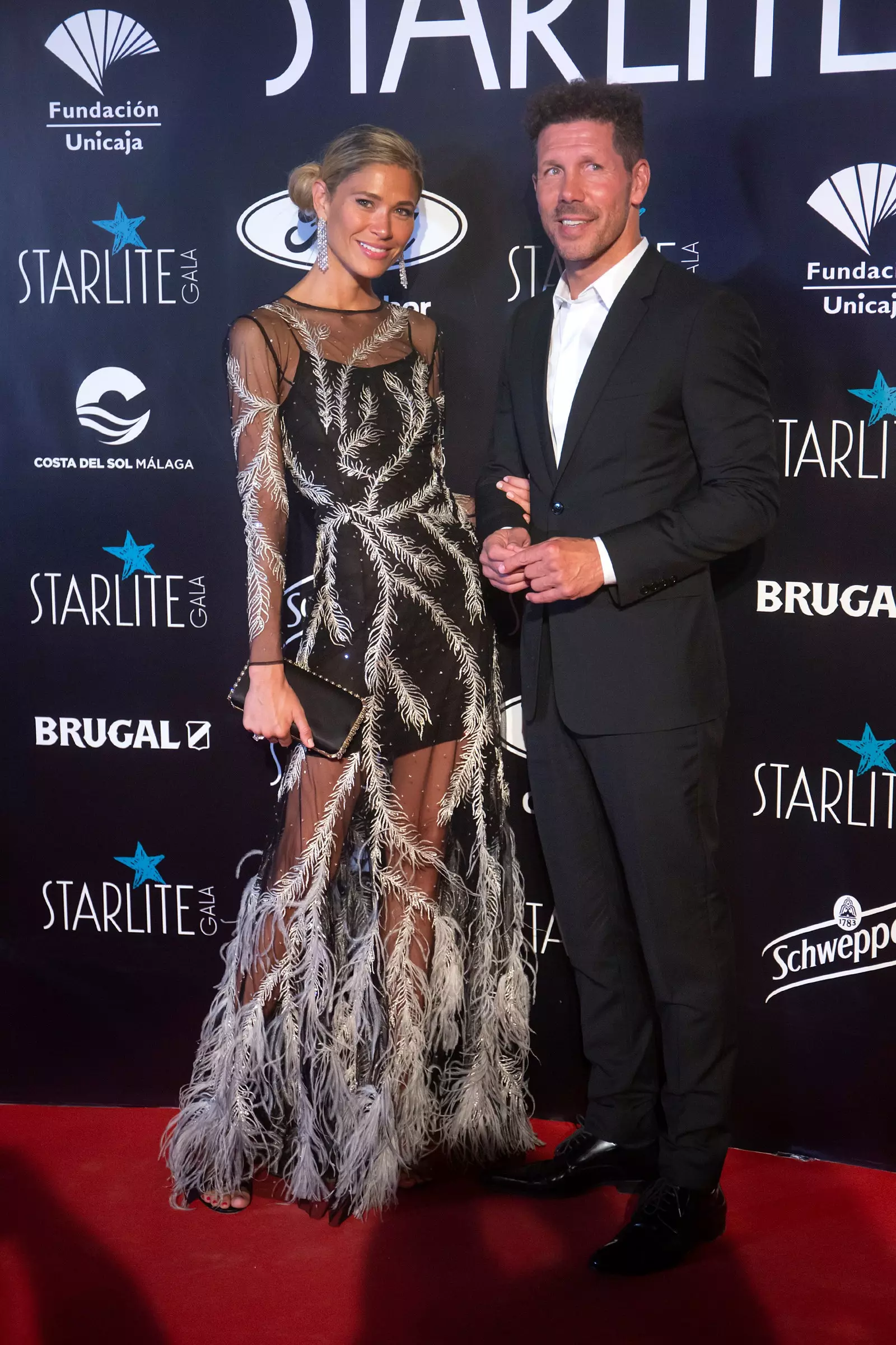 Carla Pereyra dan Diego Pablo Simeone di karpet merah gala Starlite.