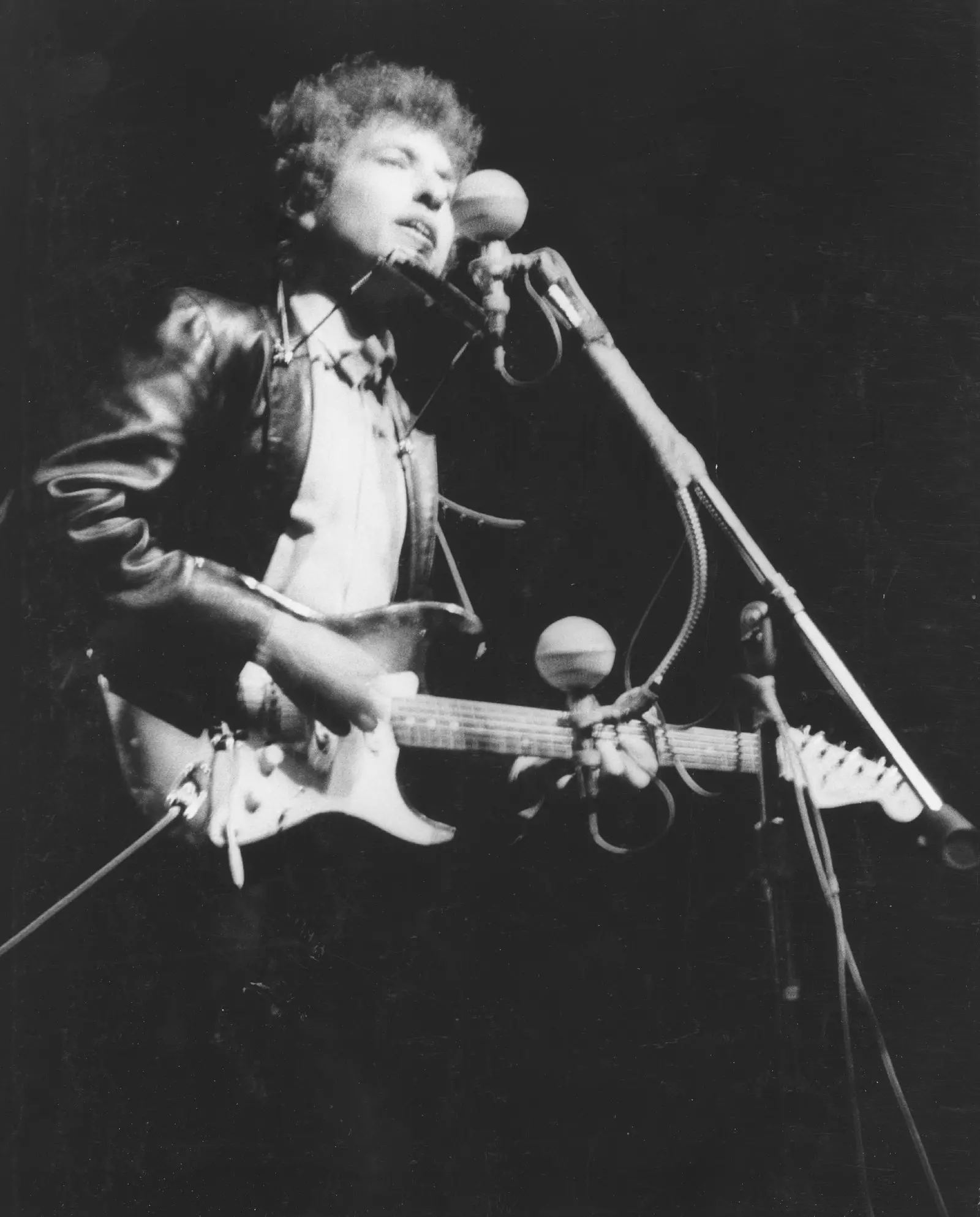 Боб Дылан на фолк-фестывалі 25 ліпеня 1965 года.