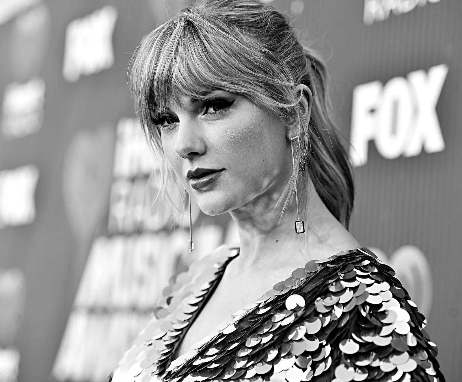 Taylor Swift leres ngabocorkeun telepon anu kasohor sareng Kanye West