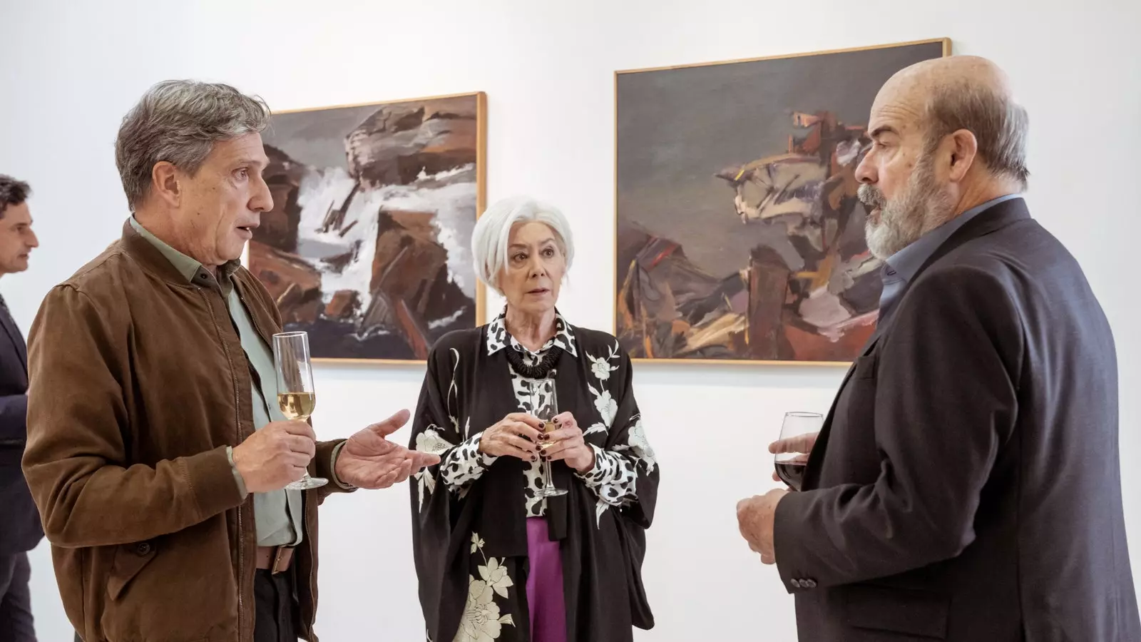 Fiorella Faltoyano ma' Antonio Resines f'Skużani għall-inkonvenjent.