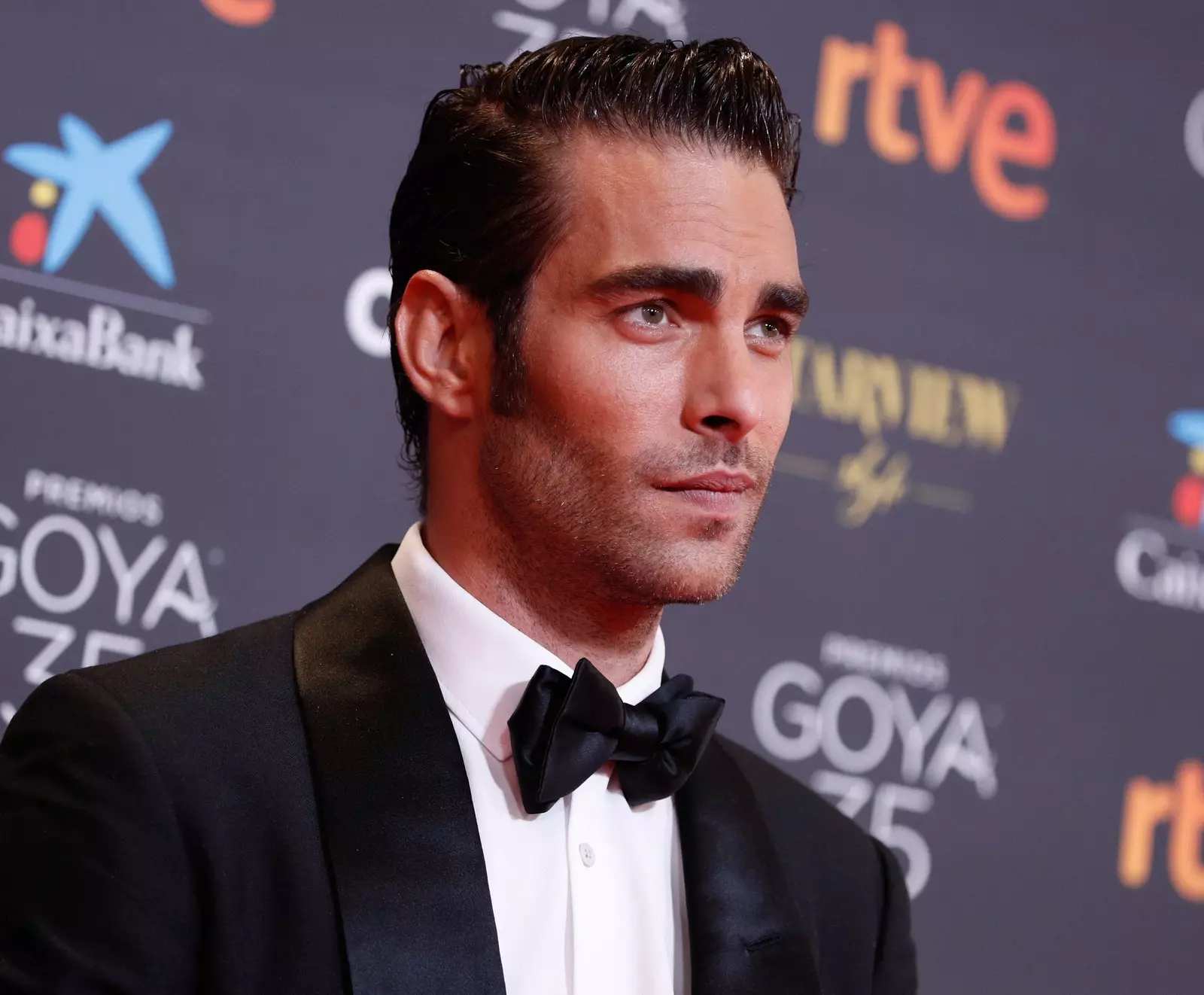 Jon Kortajarena bij de Goya Awards 2021.