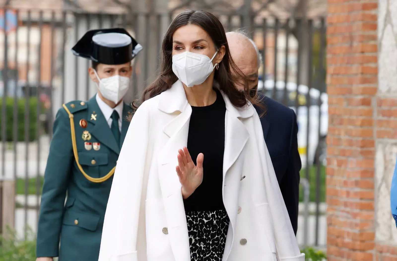 La regina Letizia al suo arrivo alla Casa del Lettore