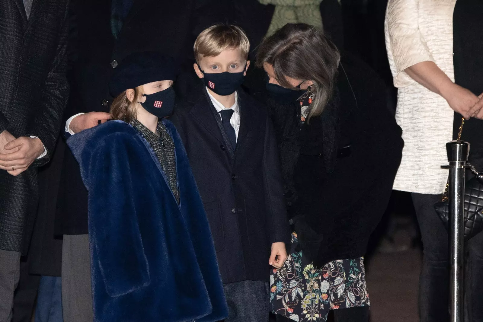 Prinsesse Caroline med sine nevøer Jacques og Gabriella af Monaco i havnen i Hercules